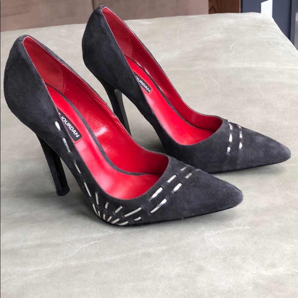 Charles Jourdan Paris Grey Suede Pumps - Gem